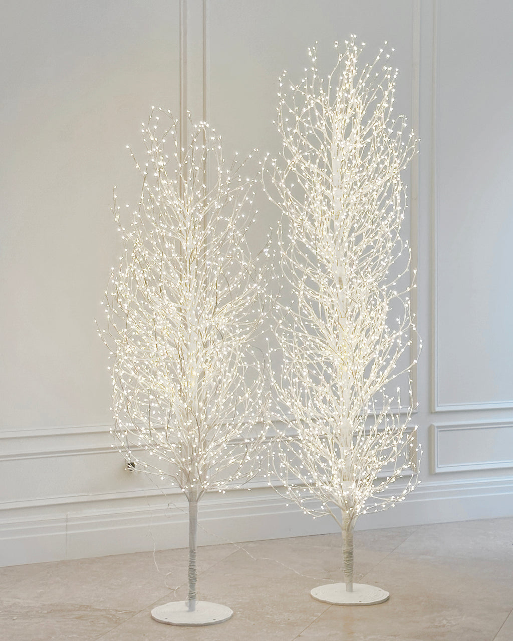 ILLUMINATING WHITE TREE – Off-White Palette